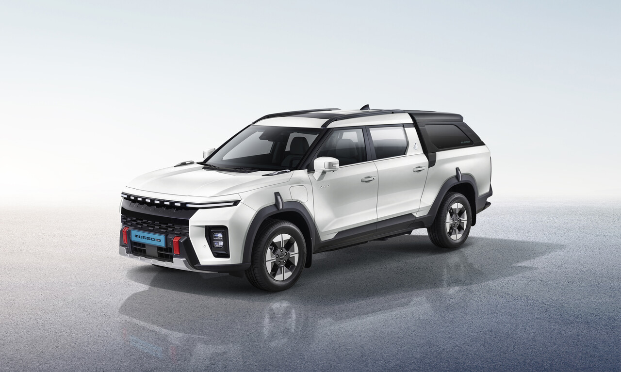 KGM, 첫 전기 픽업 '무쏘 EV' 가격 확정···실구매가 3천만 원대