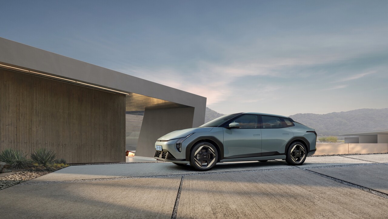 기아, '더 기아 EV4' 계약 개시···첫 전동화 세단 EV4 11일 계약 개시