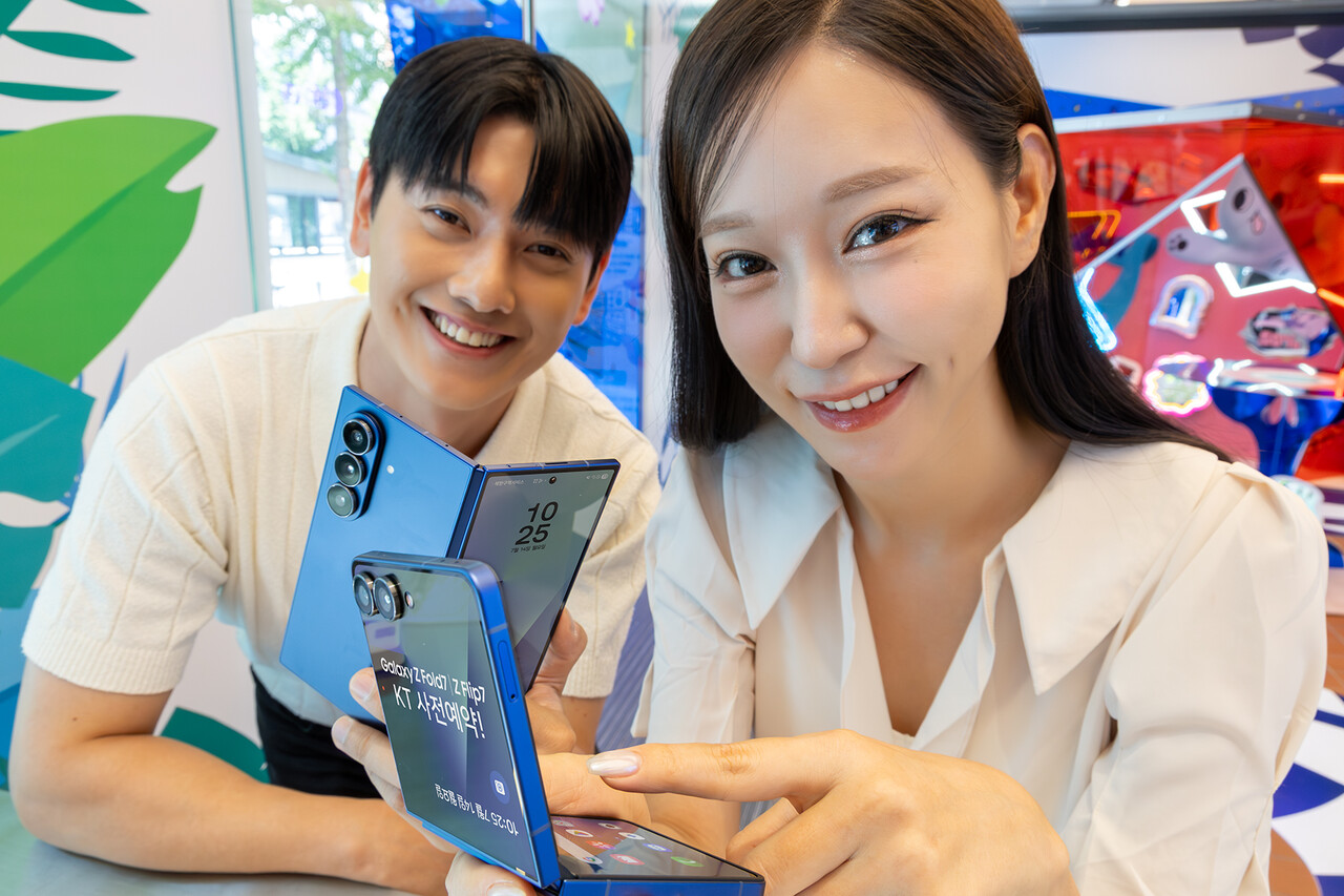 KT, 15일부터 갤럭시 Z 폴드7·Z 플립7 사전예약 시작